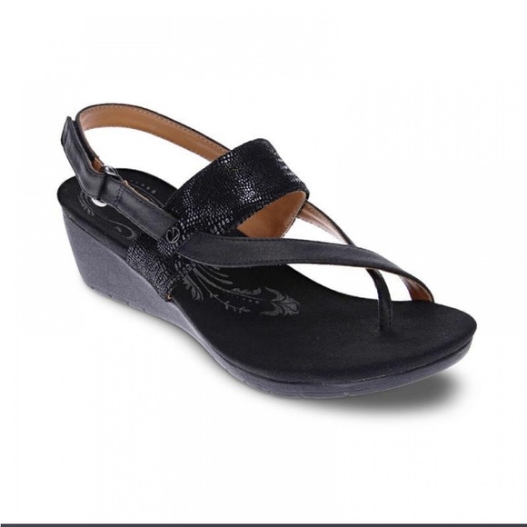 revere | Shoes | Revere Honolulu Backstrap Wedge Sandal Black | Poshmark